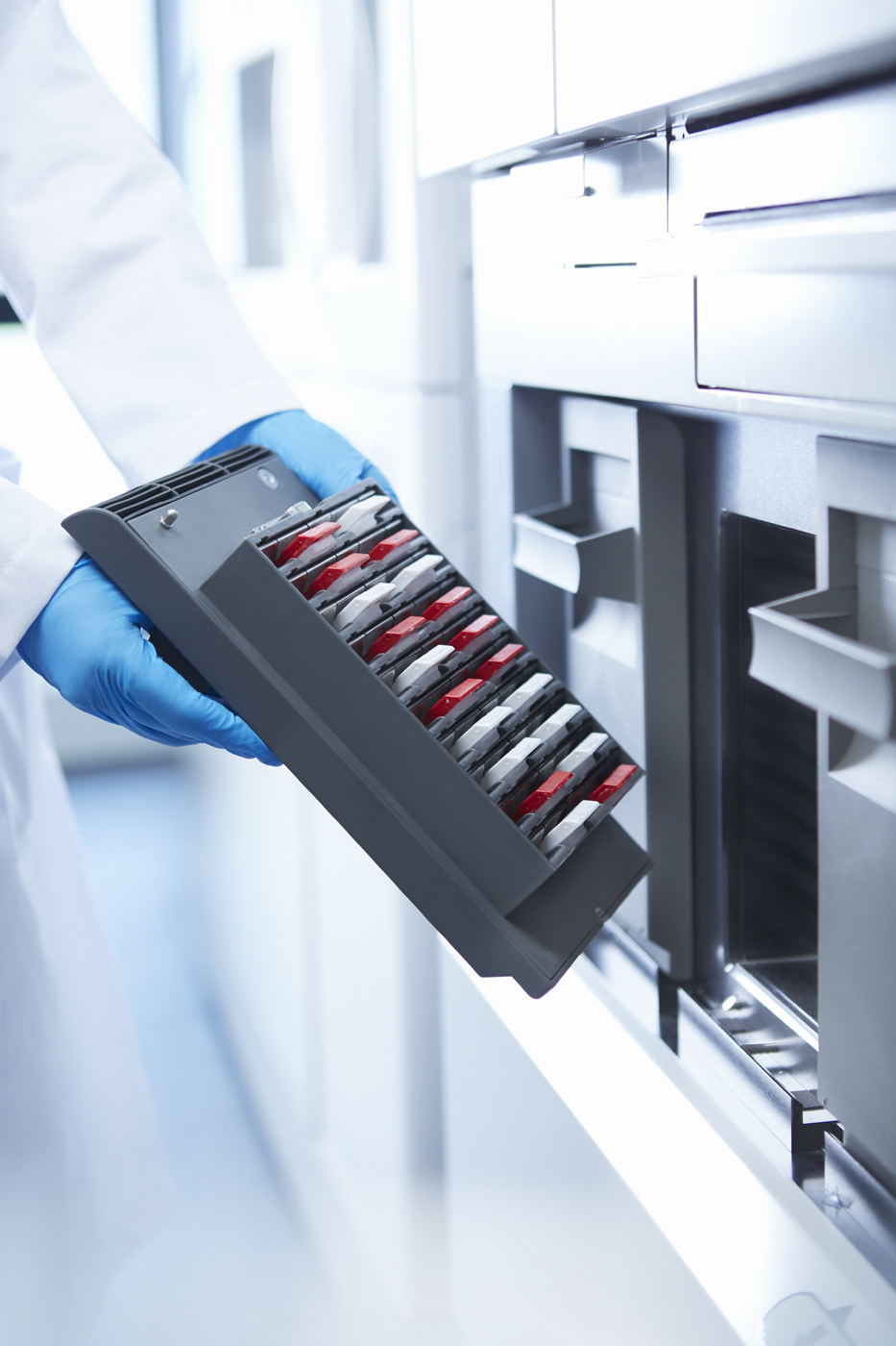 Lars Overman - Sakura Finetek