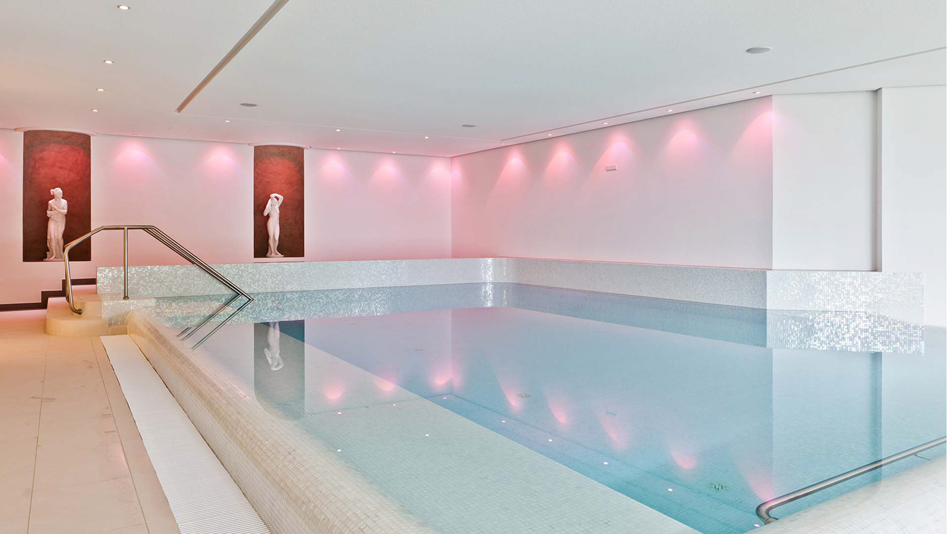 roomcode.de - MAX GRUNDIG KLINIK