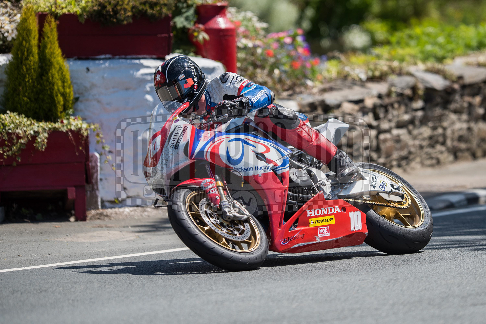IOMTTPICS - Conor Cummins