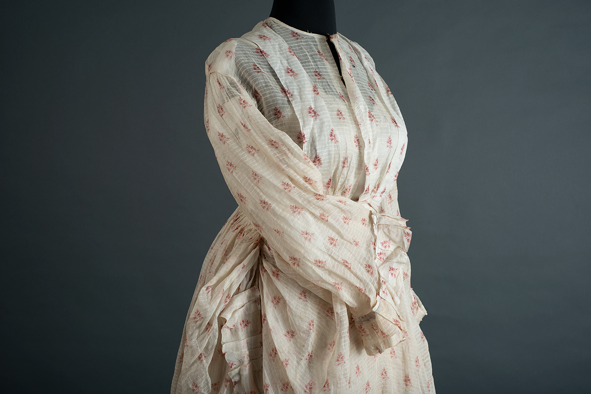 Wearable History - Restrictiveness
