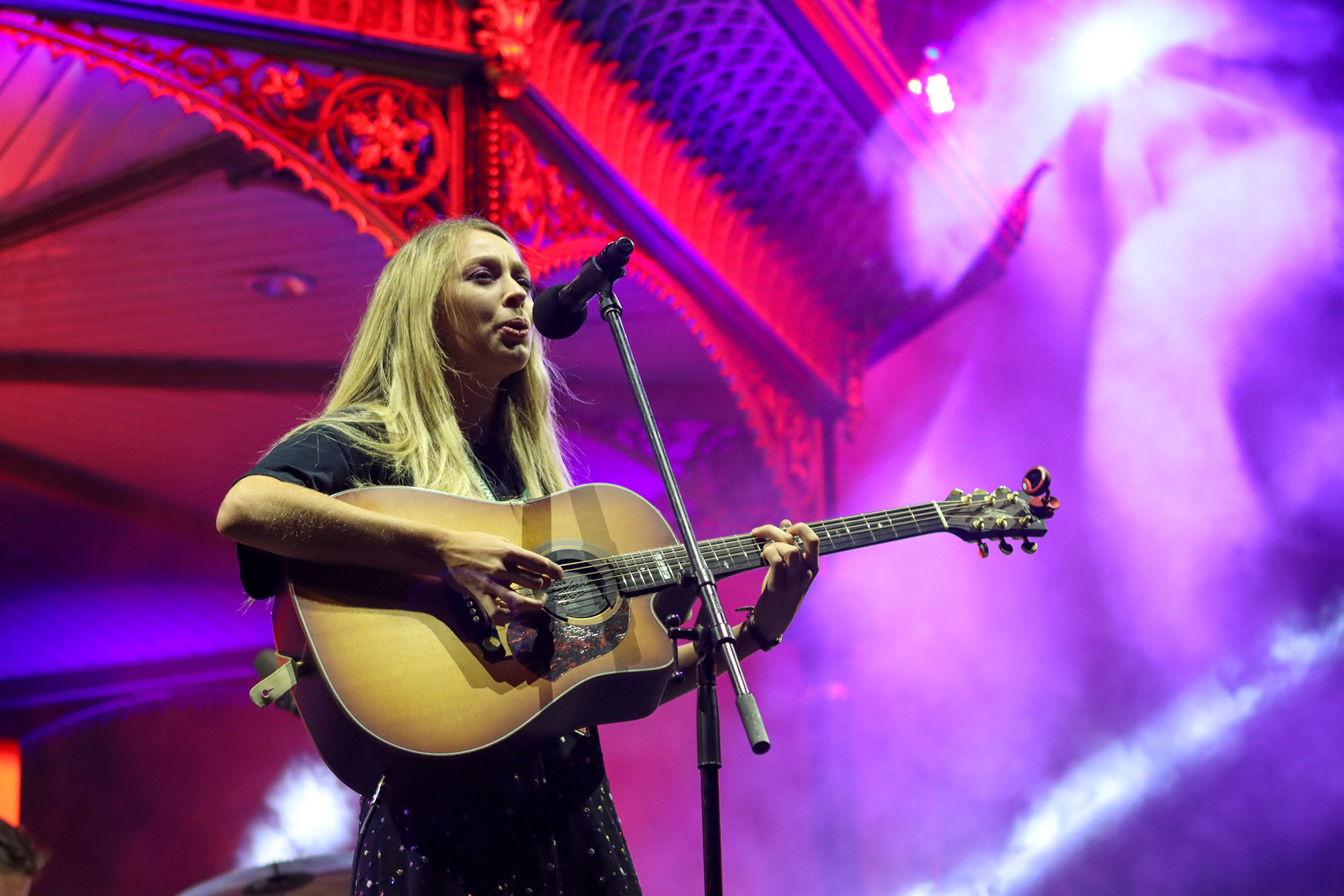 Charli Brown - Music