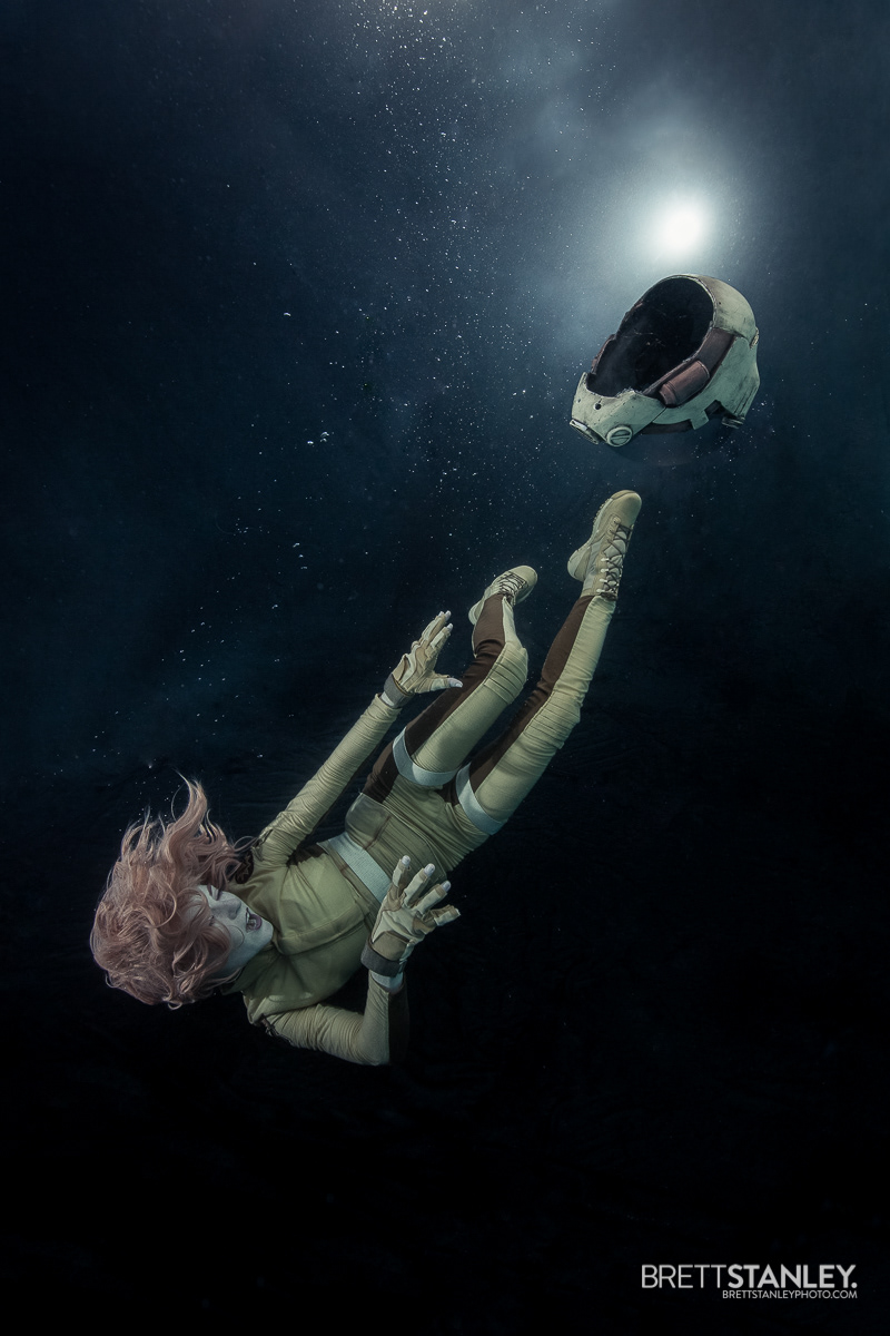 Brett Stanley - Underwater Cosplay - Spacesuit with Jessica Dru